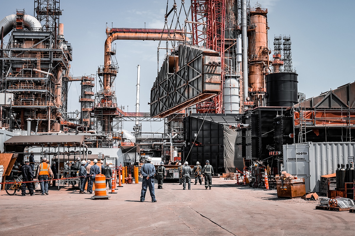 The Ultimate Guidebook to Turnarounds - Nooter Construction